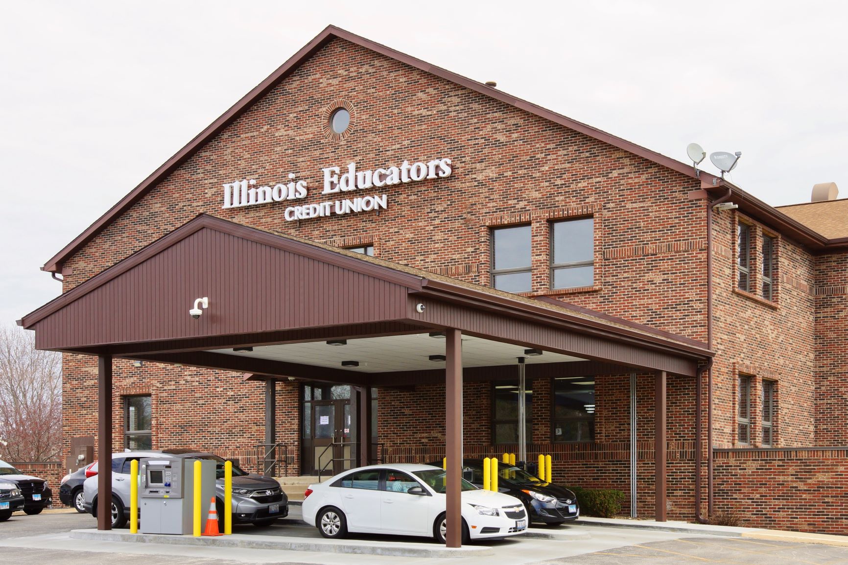Hours & Locations - Illinois Educators CU